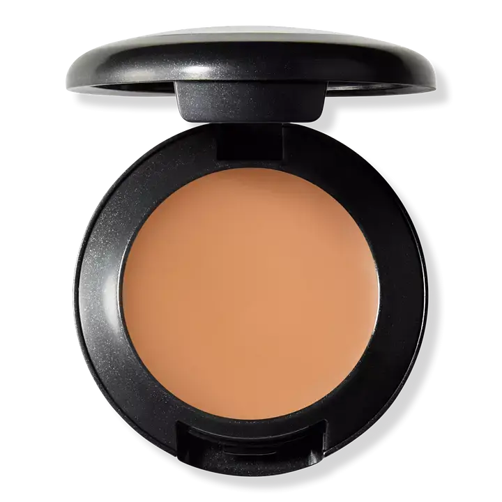 Mac Cosmetics Studio Finish Concealer (Ingredients Explained)